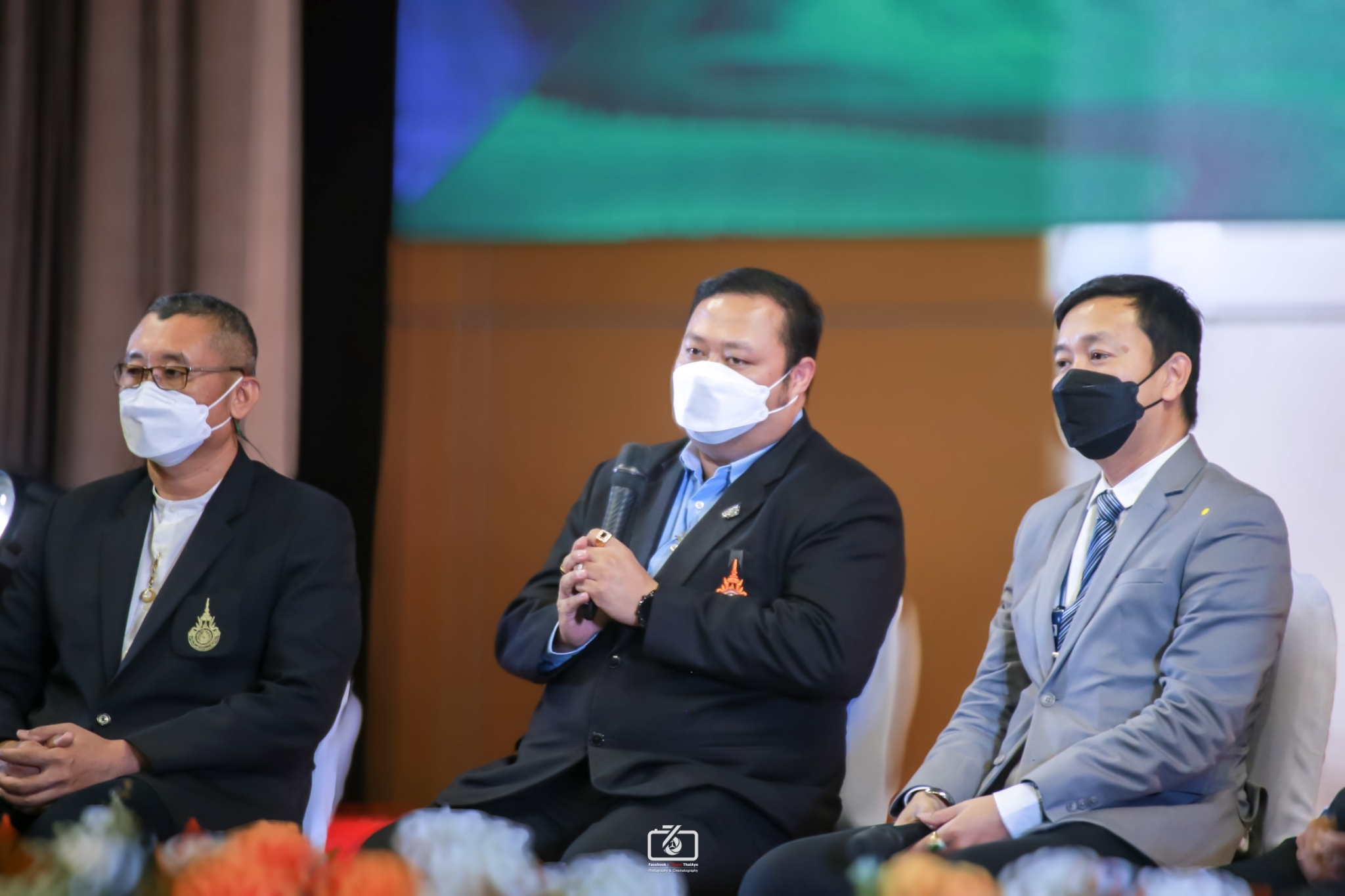 RMUTP received a commemorative plaque honoring its role as a volunteer ...