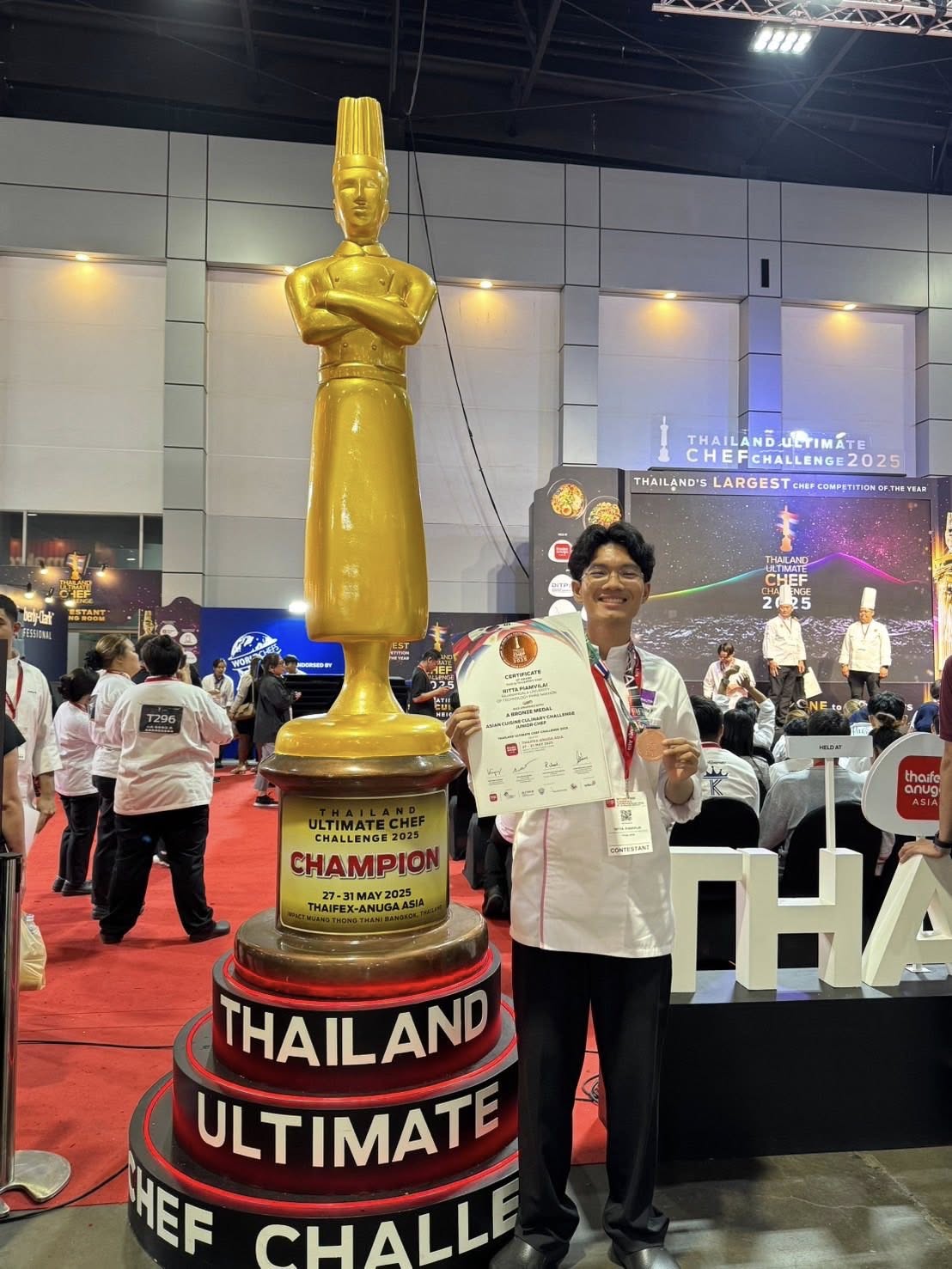 น.ศ.คหกรรมฯ ครีเอทอาหารเวียดนาม-มาเลเซีย คว้าเหรียญทองแดง การแข่งขัน ...